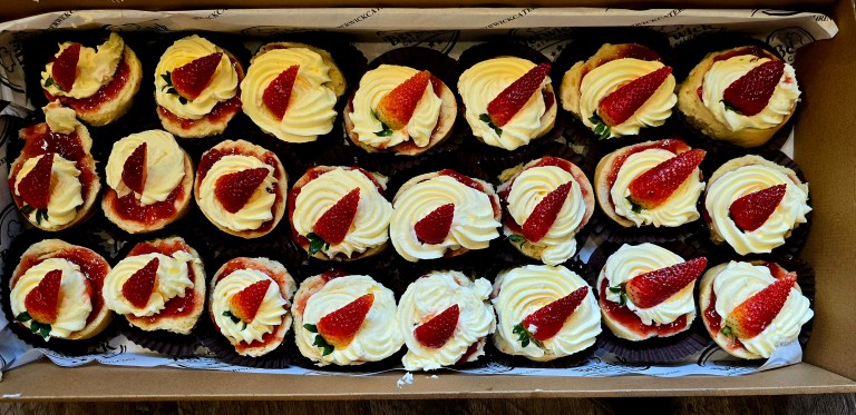 Sweets Platters – BERWICK CATERING